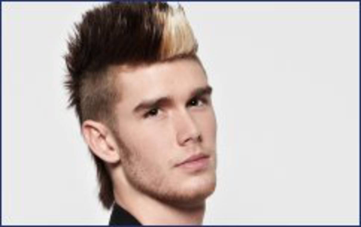 'American Idol' finalist Colton Dixon singing original song on concert ...
