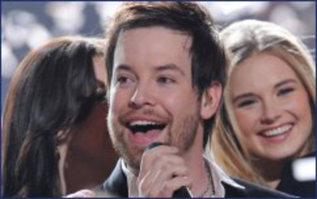 'American Idol' champ David Cook's debut single sells 236,000 copies ...