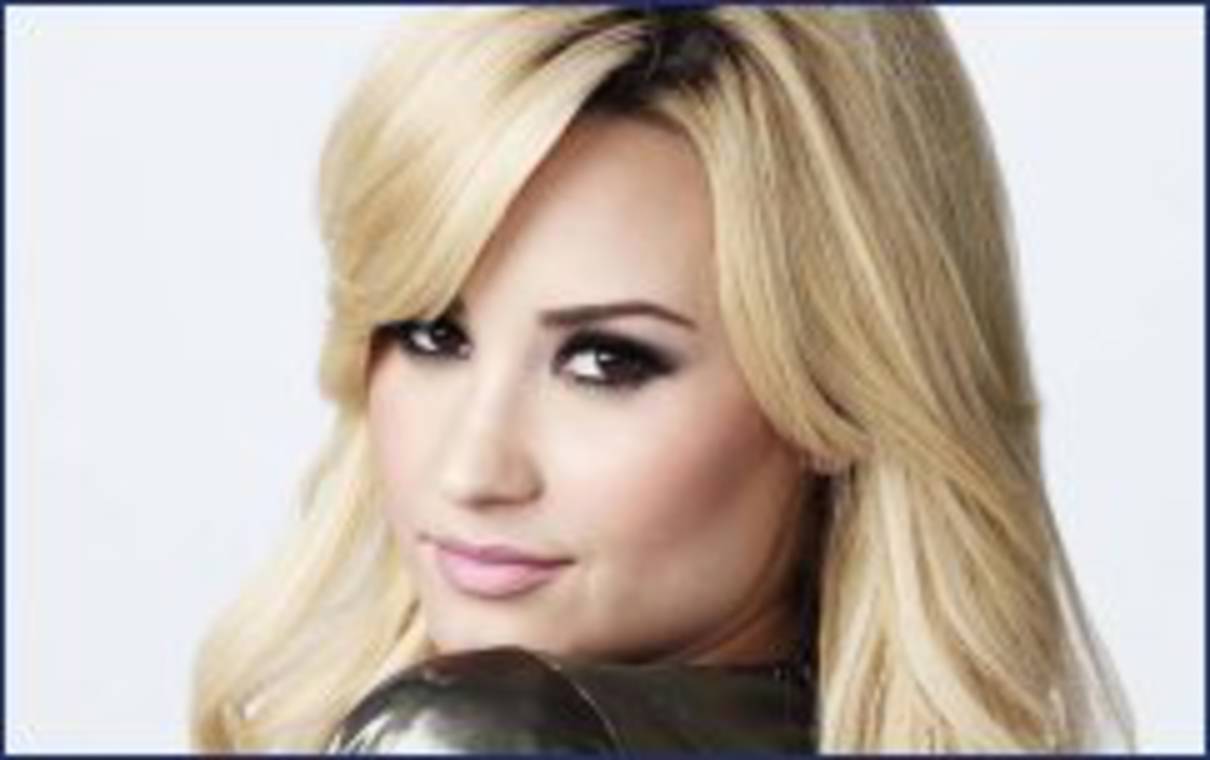 Demi Lovato gets slammed by "fans" for not attending People's Choice ...