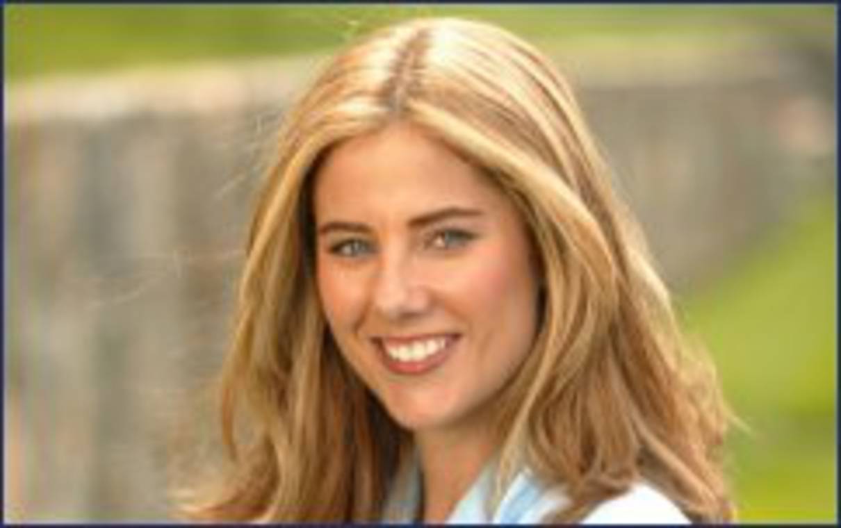 Elizabeth Jarosz flip-flops as manager and becomes eighth 'Apprentice 2 ...