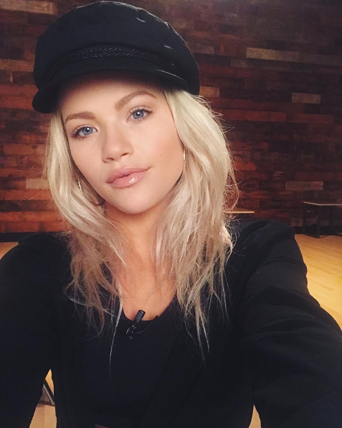 Witney Carson leaves 'Dancing with the Stars Live' tour due to father ...