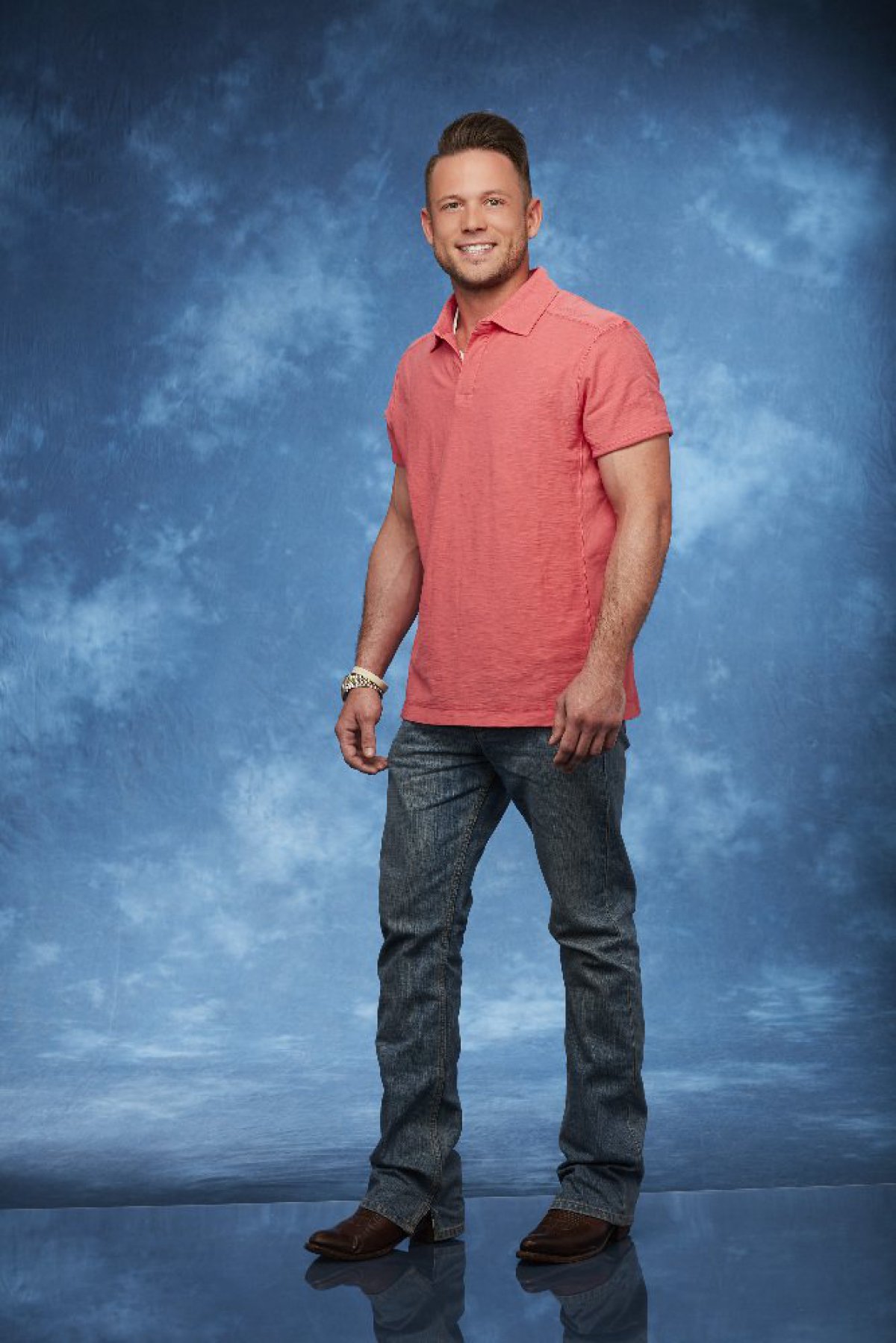 Lee Garrett -- 8 things to know about Rachel Lindsay's 'The ...