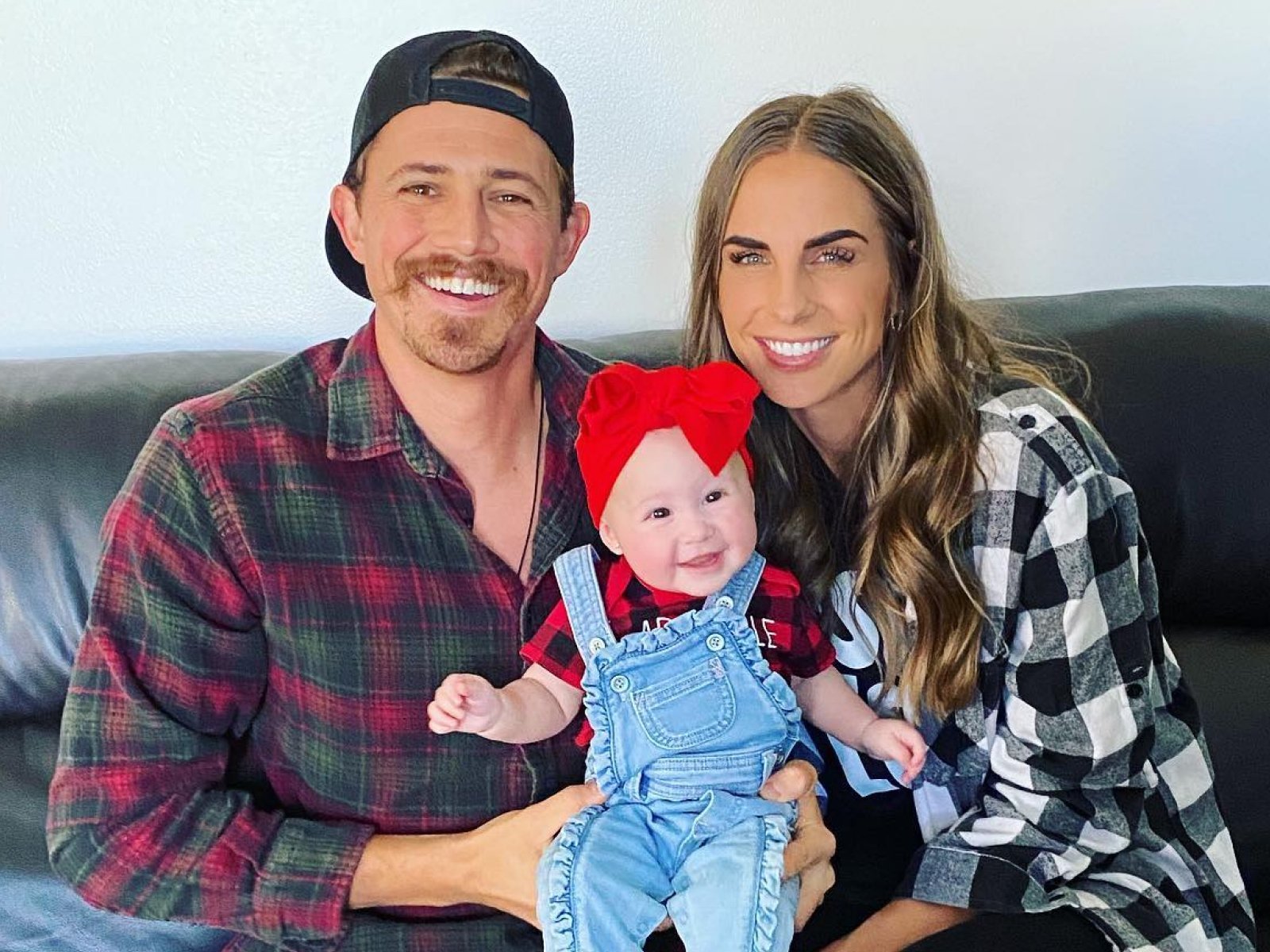 'Survivor' couple Sierra Dawn Thomas and Joe Anglim expecting their ...