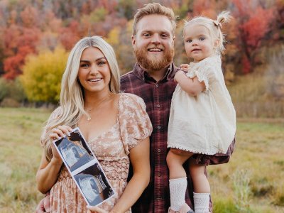 'Dancing with the Stars' pro Lindsay Arnold and husband Samuel Cusick ...