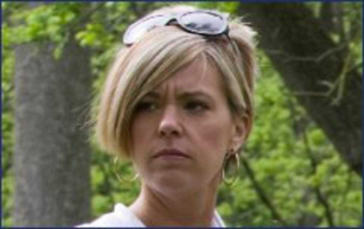 'Jon & Kate Plus 8' star Kate Gosselin defends spanking her daughter ...