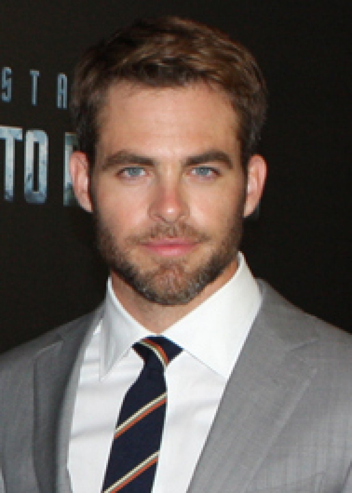 Chris Pine directs and stars as 'Poolman' unraveling political ...