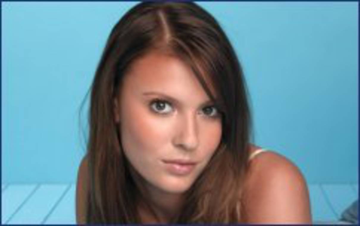 Kyle becomes the seventh girl eliminated from UPN's 'Top Model 5 ...